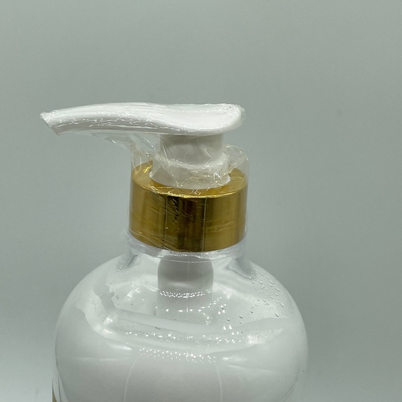 Pembroke & Kent | Bath & Body | Pembrooke Kent Mango Body Butter Bottle ...